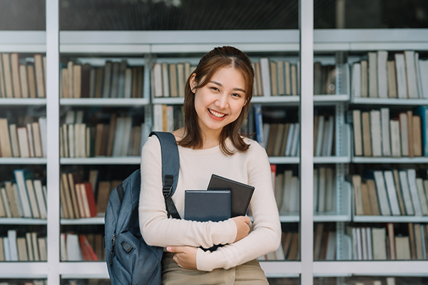 別跟財神擦肩！成年後刻不容緩就是理財課 - 遠傳電信FETnet