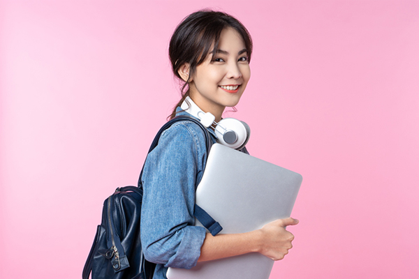 迎向開學季！「這7樣3C家電」好物推薦，讓學習效果事半功倍！ - 遠傳電信FETnet