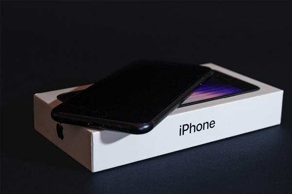 爆料指稱iPhone SE 4將改用Face ID，並加入iPhone 15 Pro才有的動作按鈕 - 遠傳電信FETnet